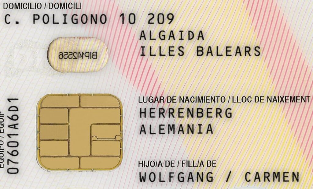 Spain ID Card Template PSD | JohnWickTemplates.com